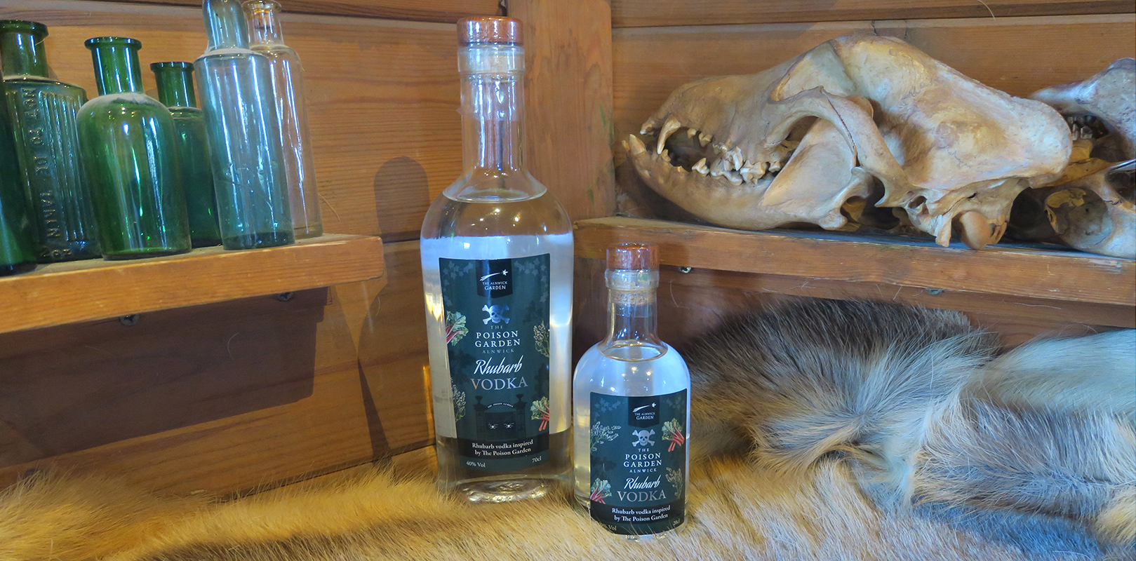 The Alnwick Garden BRAND NEW Poison Garden Rhubarb Vodka - The Alnwick ...